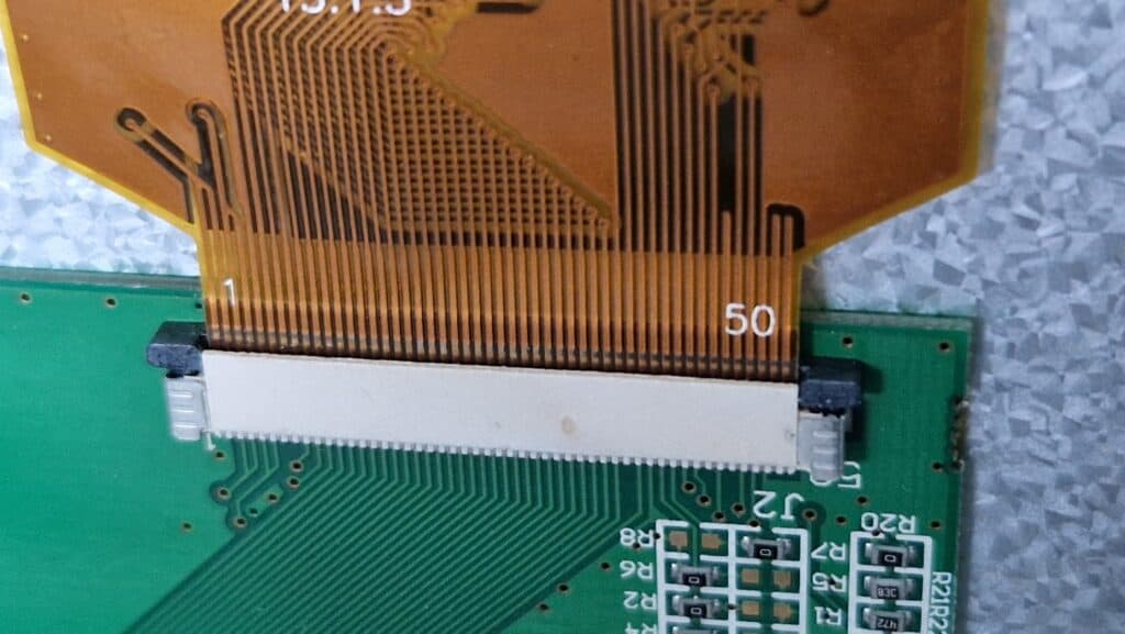 LVDS vs I²C - LCD Microelectronics